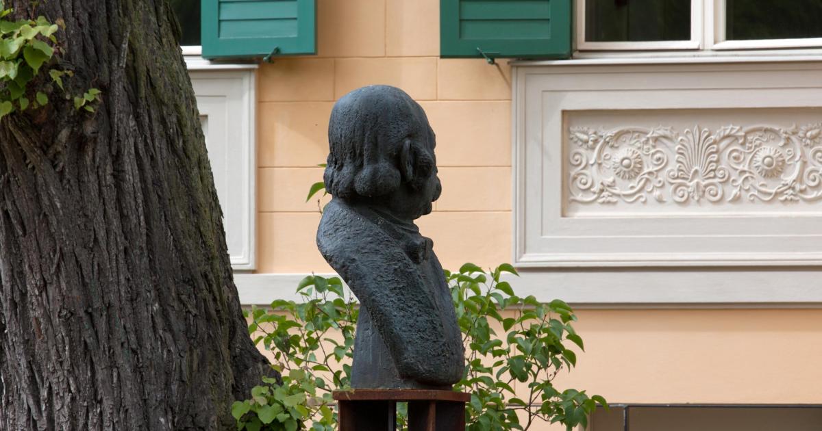 Fontane Gedenkbüste, Peter Fritzsche, 1985 | Landeshauptstadt Potsdam